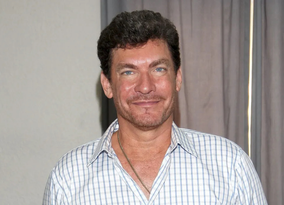 Actor Sebastián Ligarde con dos tumores en el colon | Informe56